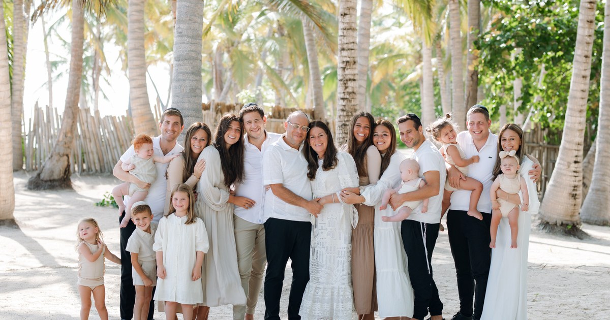 Family Photoshoot for Lori Jaffa: Capturing Moments at Cabesa de Toro