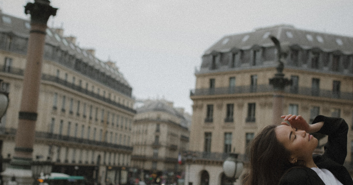 Alina / Paris. Photographer in Paris