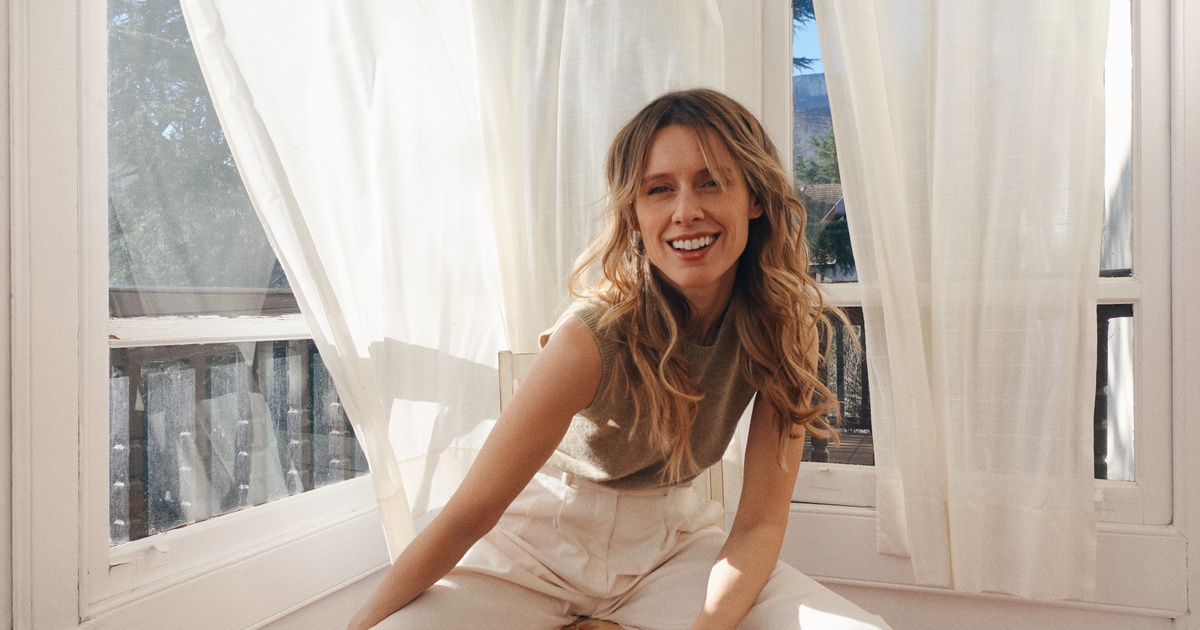 Manuela Vellés Returns to Music: New Single Ocupo espacio Marks a ...