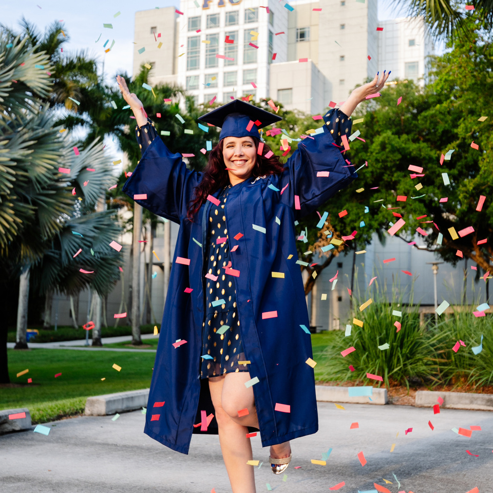 Graduation. Portrait and graduation photographer in Miami Marina Simanava
