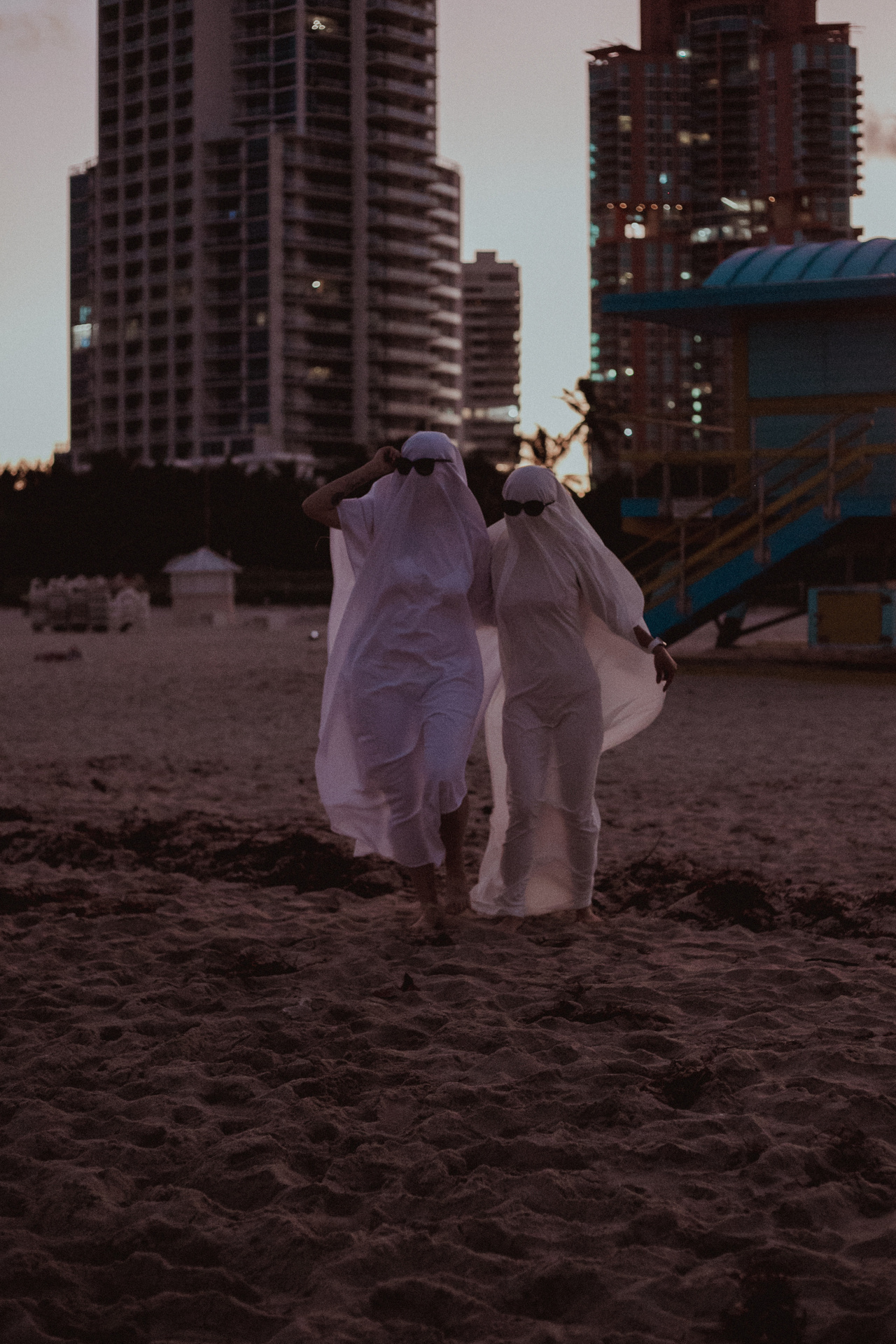Miami Beach Ghost Photoshoot. Portrait and graduation photographer ...