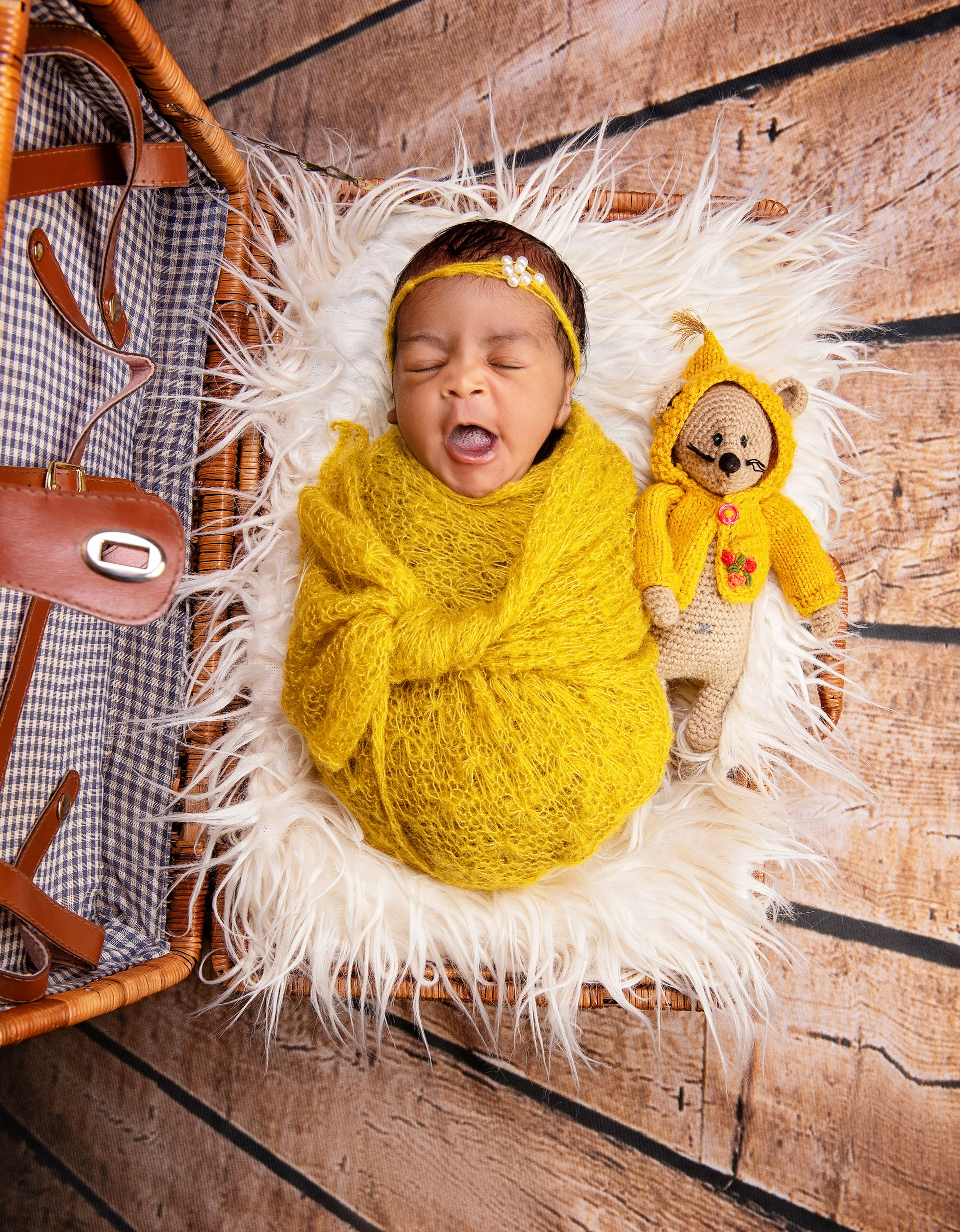 Mwajuma 6 days baby girl newborn photo shoot Nairobi Kenya. Newborn ...